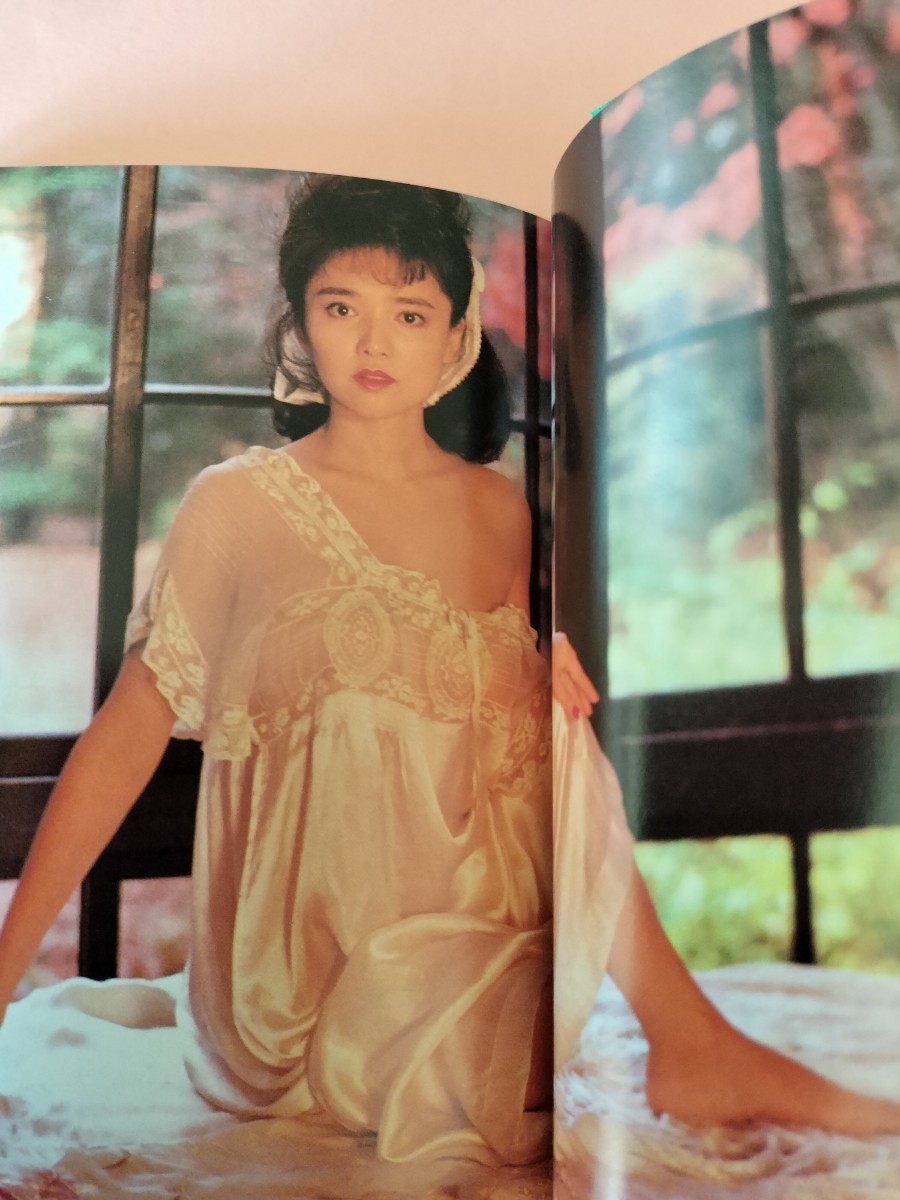 激写文庫 水沢アキ 写真集 水沢アキの情熱 画像6参照ください 中割れ有りま行|売買されたオークション情報、yahooの商品情報をアーカイブ公開 オークファン()