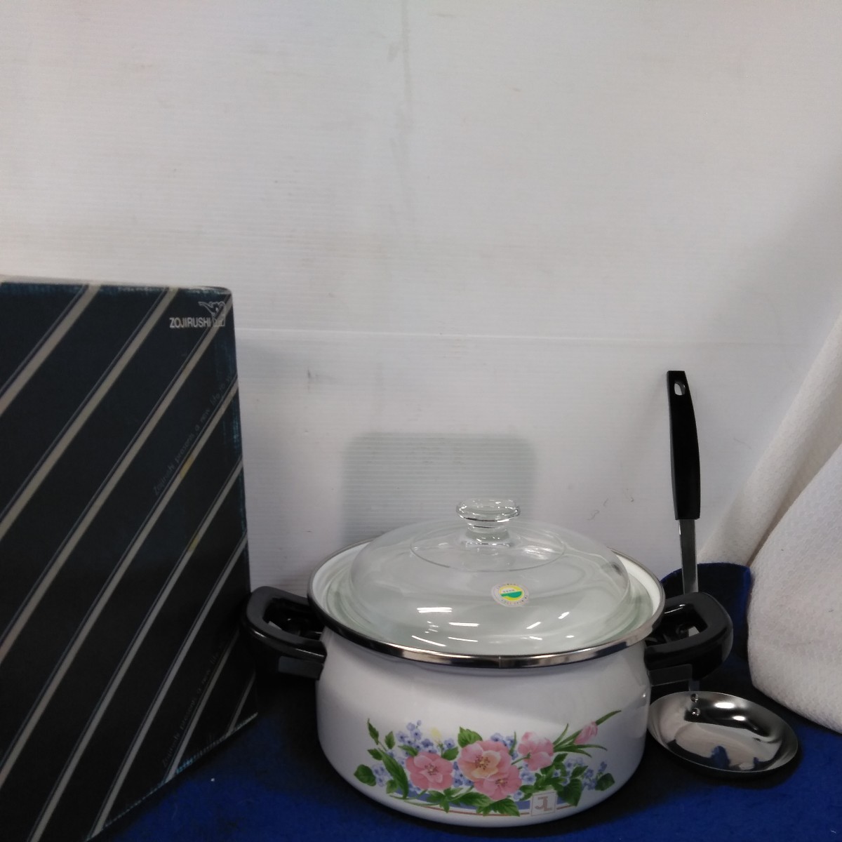 Yahoo!オークション - g_t G637 【未使用品】象印 ファインホーロー ク...