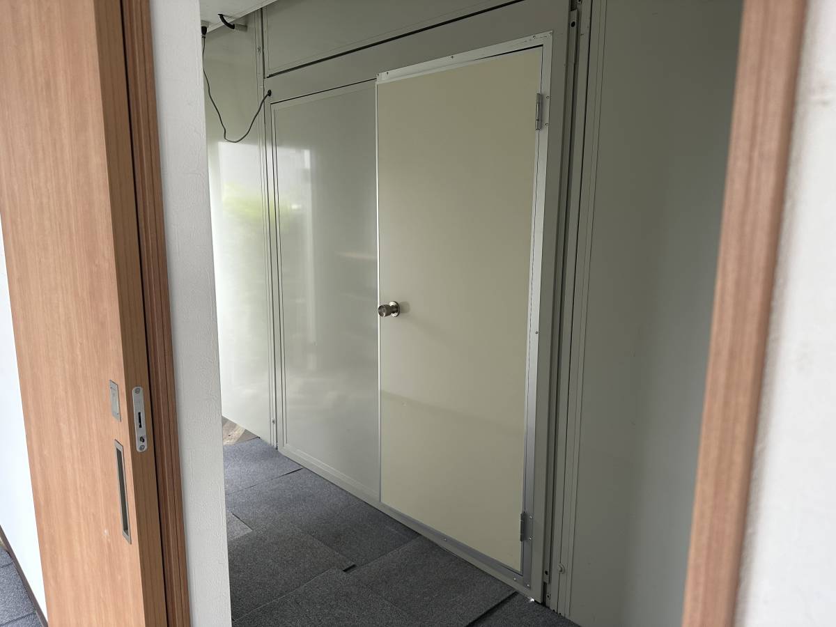 Yahoo!オークション - 三協フロンテア CT-72J ユニットハウス 2連棟 内...