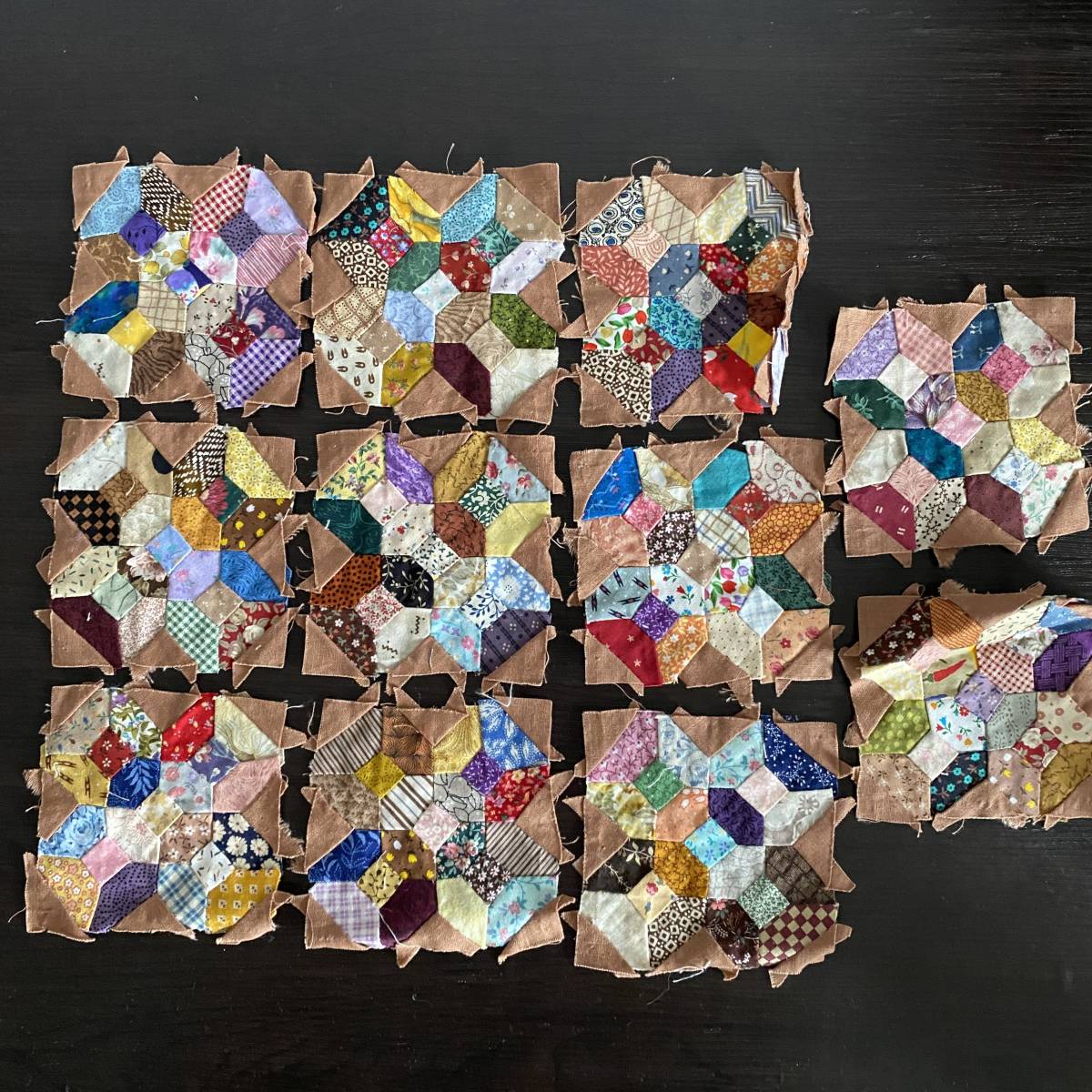 Yahoo!オークション - 8174 作りかけのパッチワーク キルトトップ 11枚...