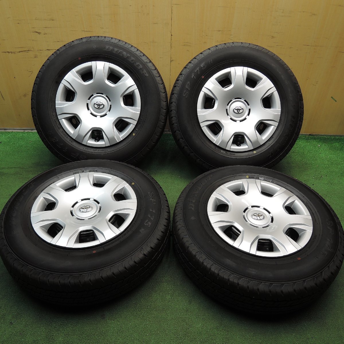 新車外し 21年 トヨタ 200系 ハイエース 純正 スチール 195/80R15 107/105N ダンロップ SP175N 15インチ PCD139.7/6H(15インチ)｜売買された ...
