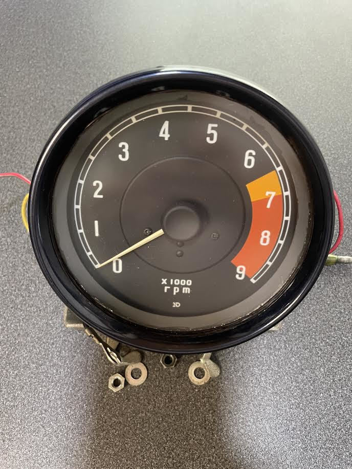 Yahoo!オークション - コスモスポーツ1968年式後期型L10B純正 タコメー...