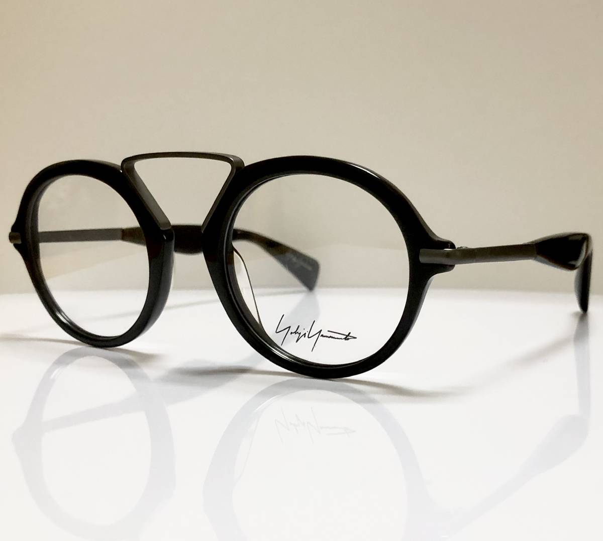 新品 Yohji Yamamoto ヨウジヤマモト 丸メガネ 純正ケース付き 新品 Yohji Yamamoto ヨウジヤマモト 丸メガネ 純正ケース付き