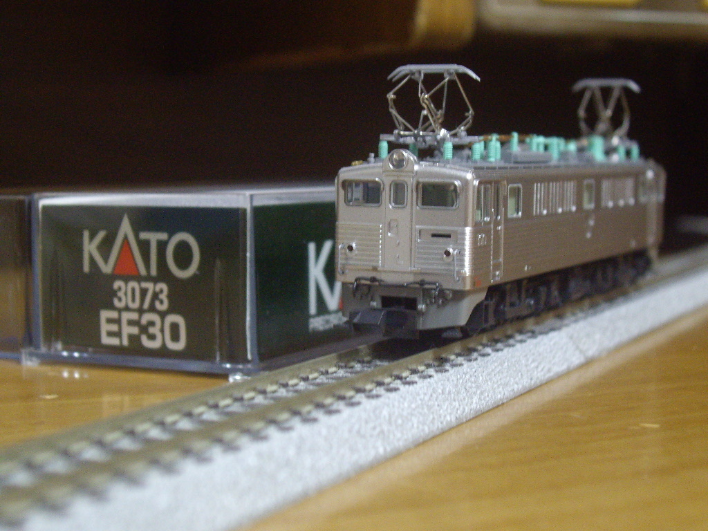 Yahoo!オークション - kato EF30 品番3073 動力車動作・ライト点灯確認...