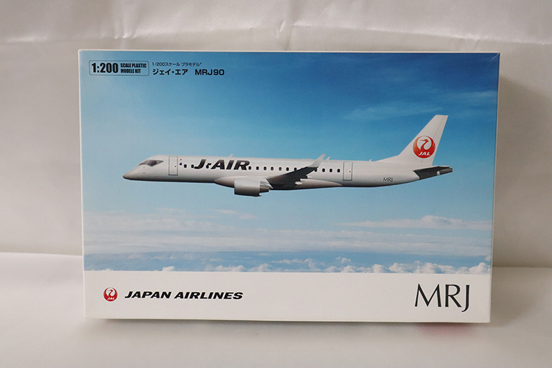 Yahoo!オークション - 未組立 即決 1/200 ジェイ・エア MRJ 90 JAL フ...
