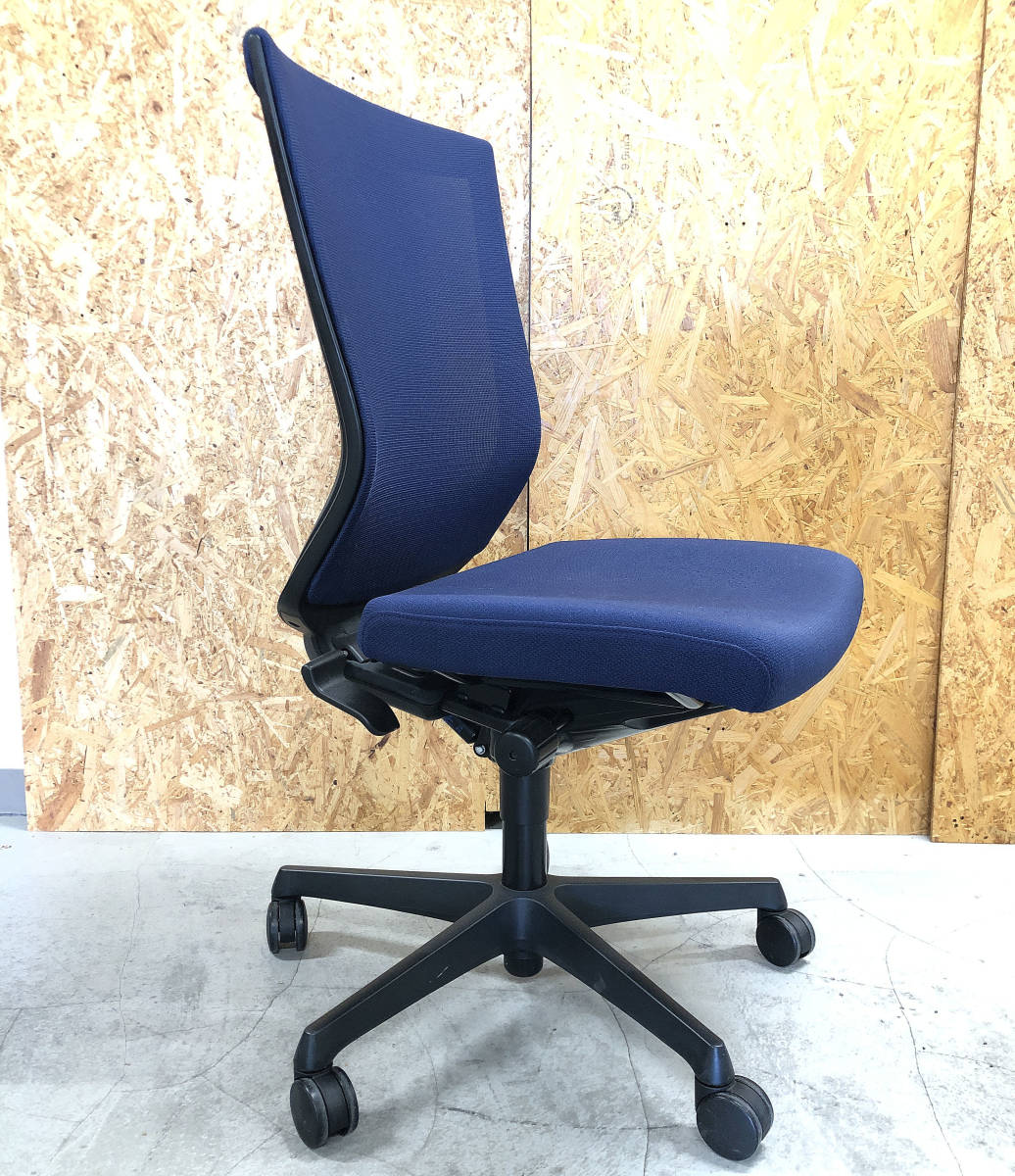 日本代購代標第一品牌【樂淘letao】－OKAMURA★オカムラ 事務椅子 ESCUDO mesh エスクードメッシュ ダークブルー 回転椅子 C488ZR-FHB4 直接引き取り歓迎