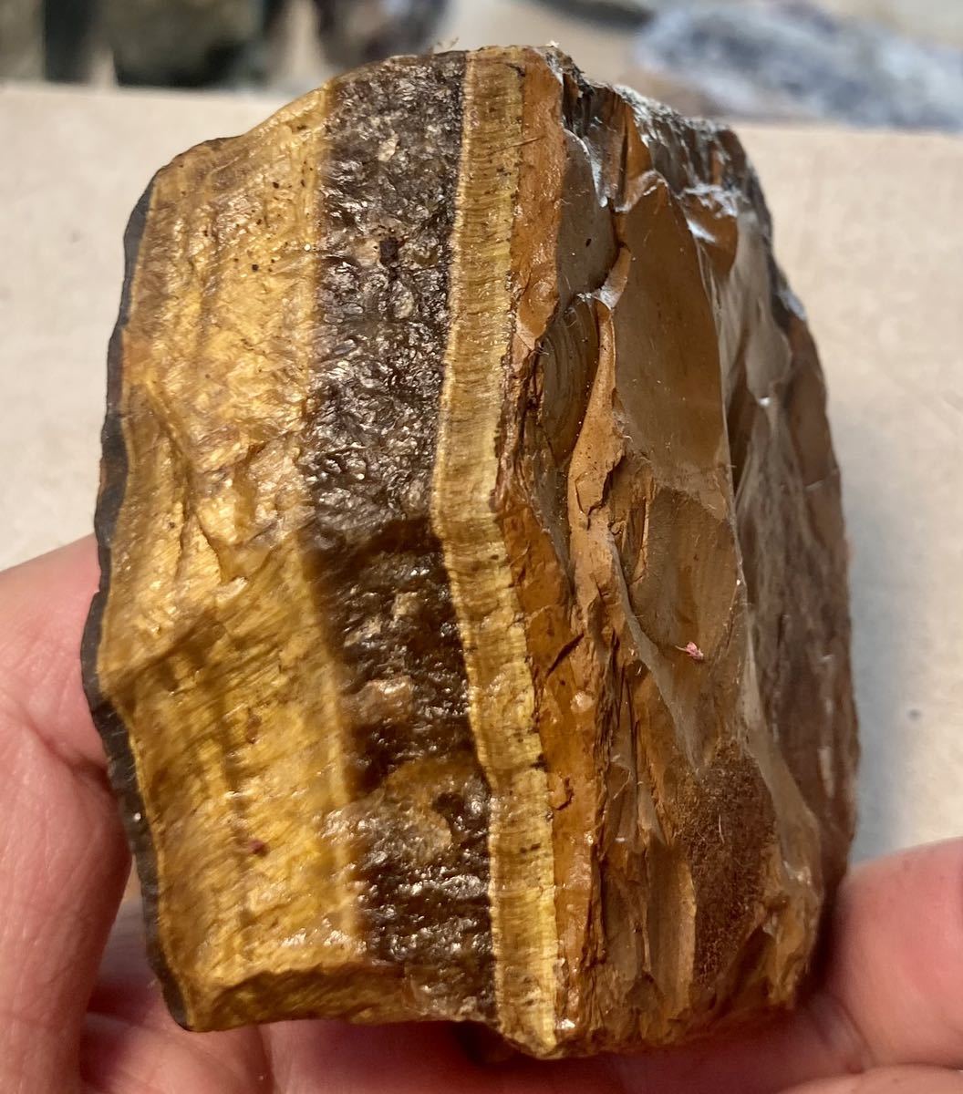 Yahoo!オークション - アフリカ産天然タイガーアイ原石428g[虎目石]