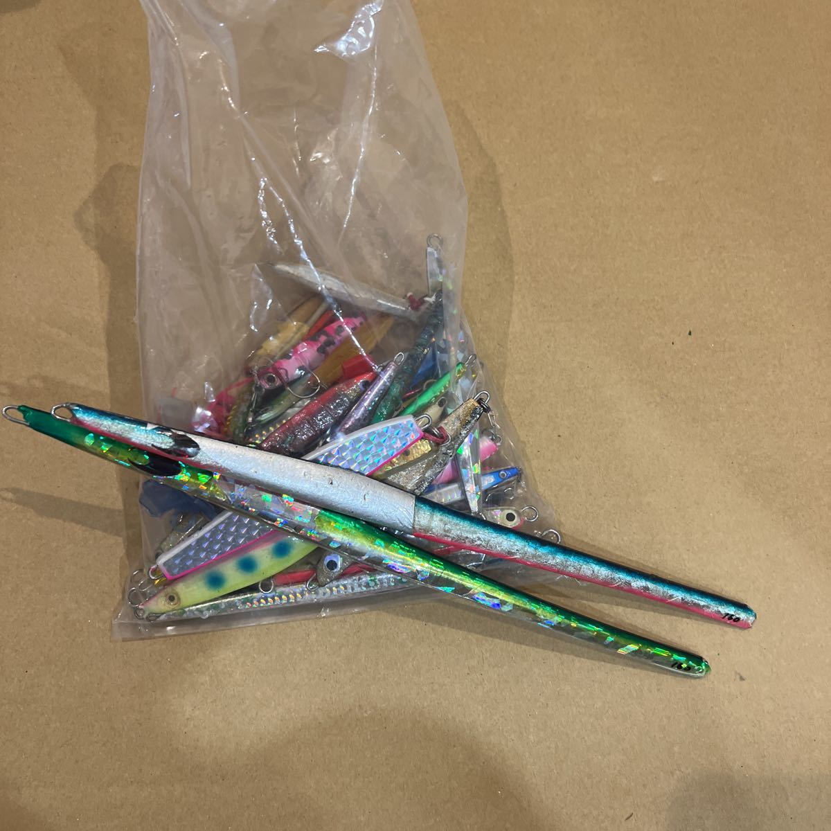 Yahoo!オークション - ジャンク メタルジグ 16g〜160g 大量 青物に ソ...