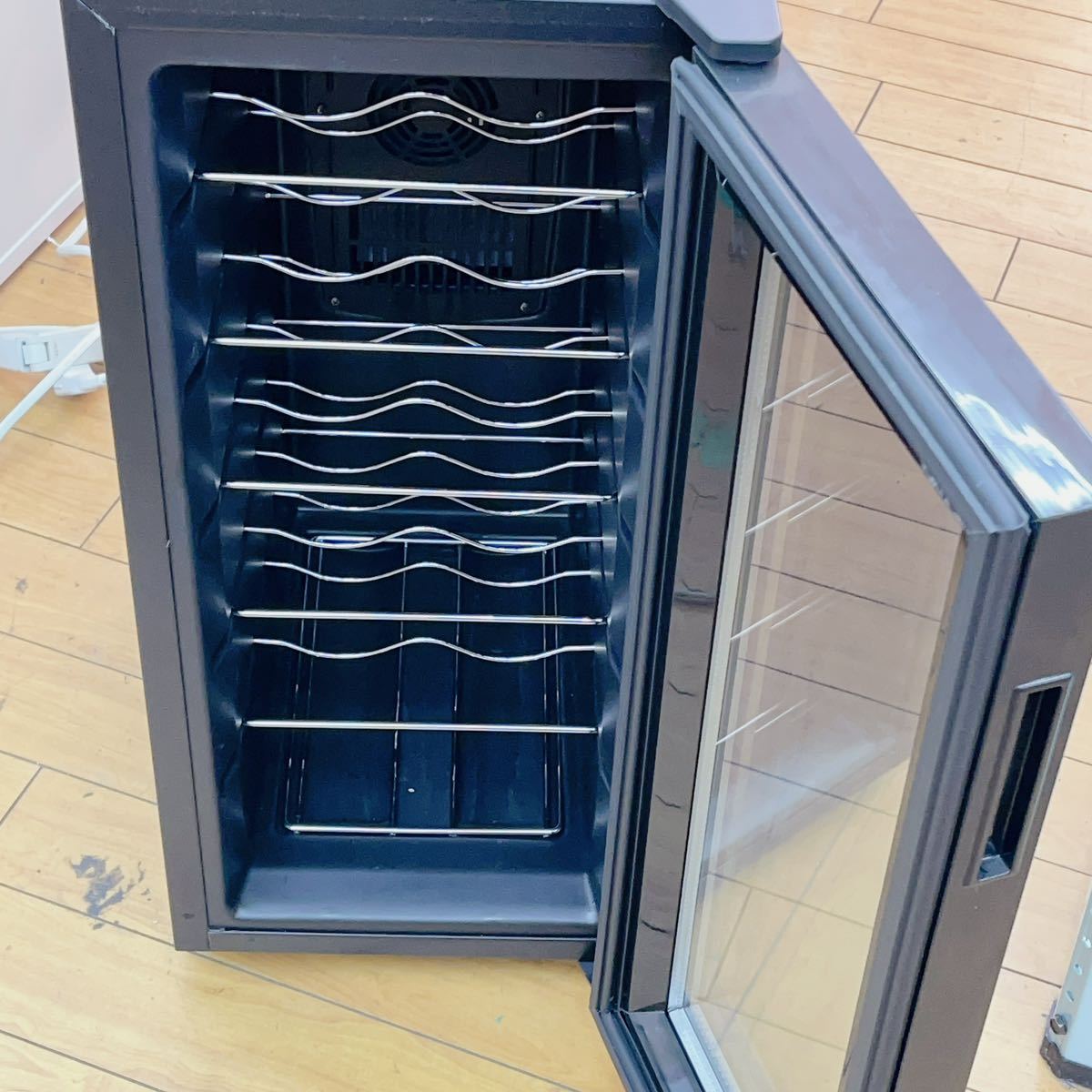 Yahooオークション 7ab111 【動作品】ワインセラー Lefier ルフィエ