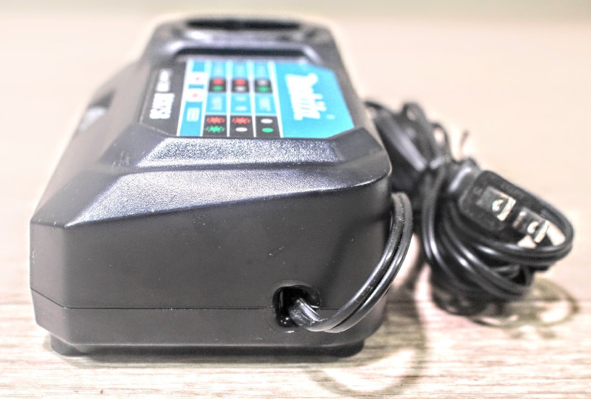 Yahoo!オークション - makita（マキタ） 7.2V 充電器 DC-07SB/BL0715 7...