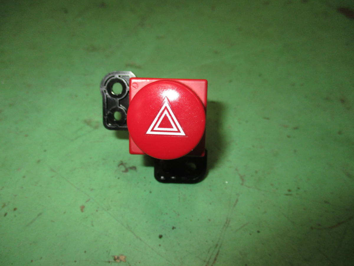 Yahoo!オークション - レガシィ（BP5・BL5） ハザードスイッチ