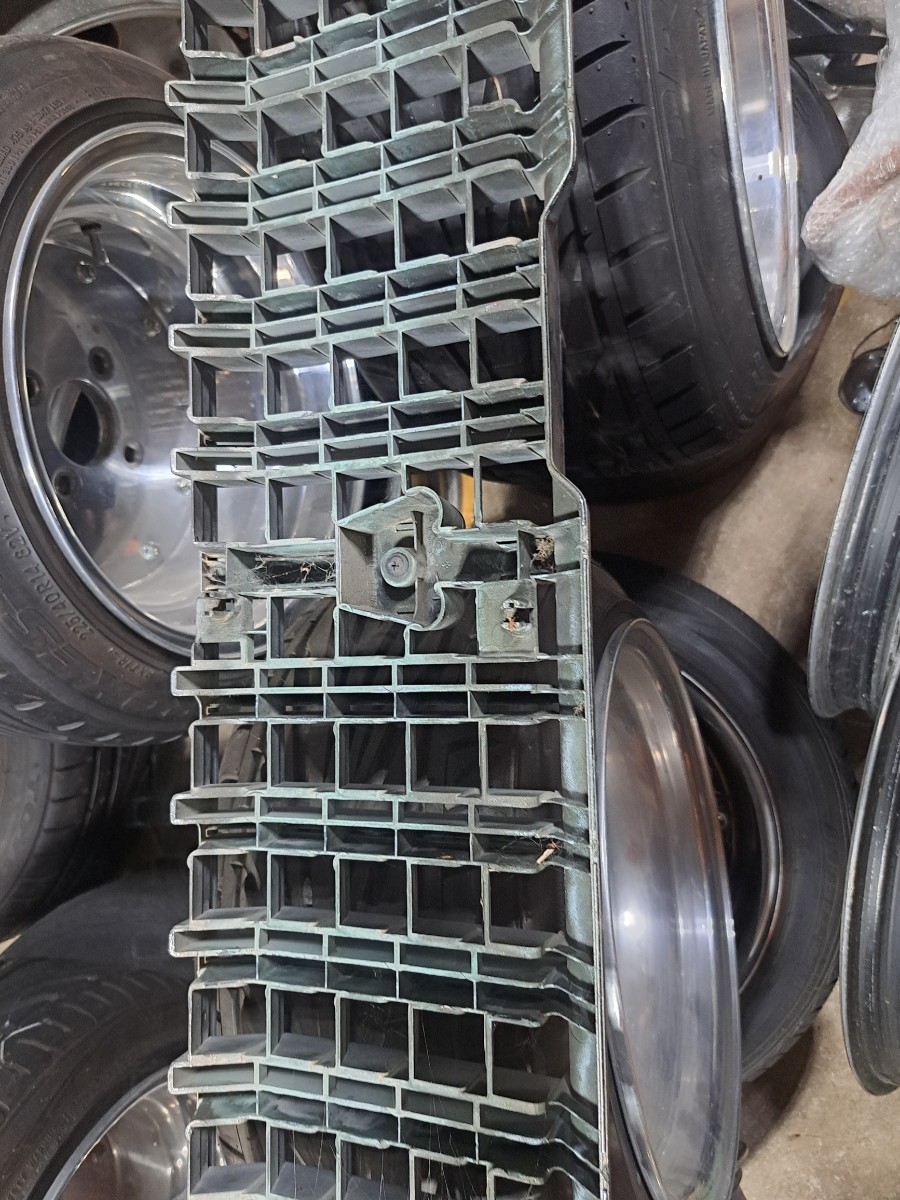 Yahoo!オークション - トヨタ 12クラウン グリル GS120 GS121 スーパー...