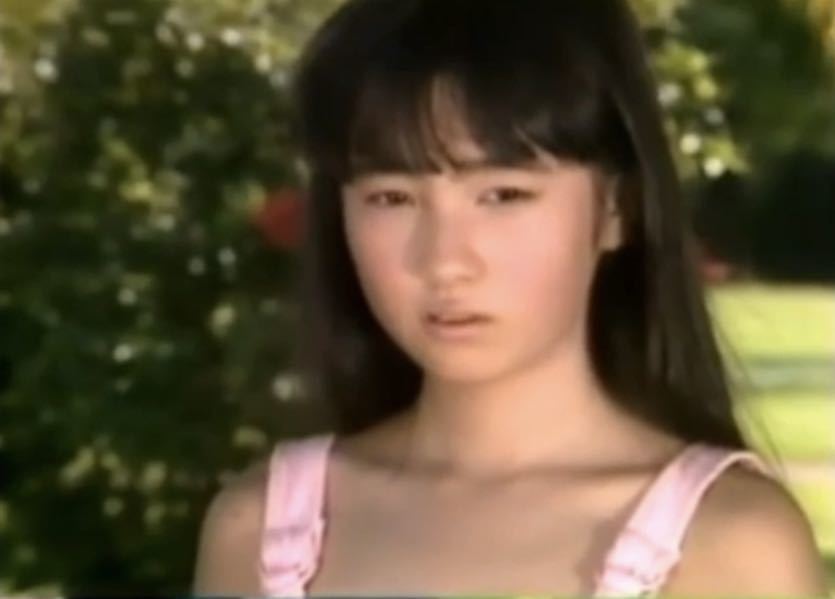 絶版写真集メイキング 諏訪野しおり(複数被写体)｜売買されたオークション情報、yahooの商品情報をアーカイブ公開 - オークファン（aucfan.com）