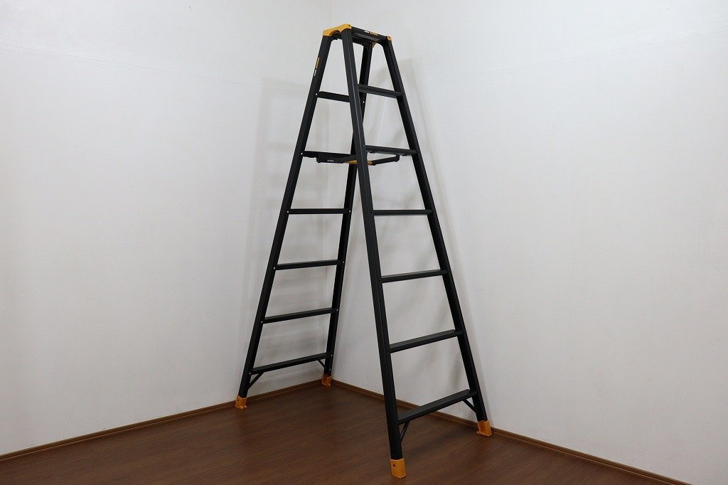 S270 ALINCO 脚立 JAGUAR 専用脚立 天板高さ2.02m 使用最大高さ1.72m JAG-210BL(脚立、踏み台)｜売買されたオークション情報、yahooの商品情報を ...