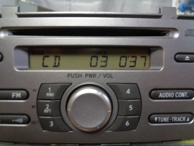 Yahoo!オークション - (H09) ダイハツ ムーヴコンテ L575S 純正 オーデ...