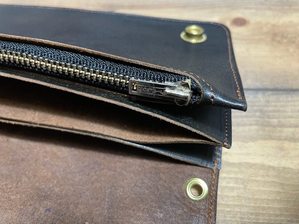 Yahoo!オークション - SALE A88 ホースハイド トラッカーミドルウォレ...