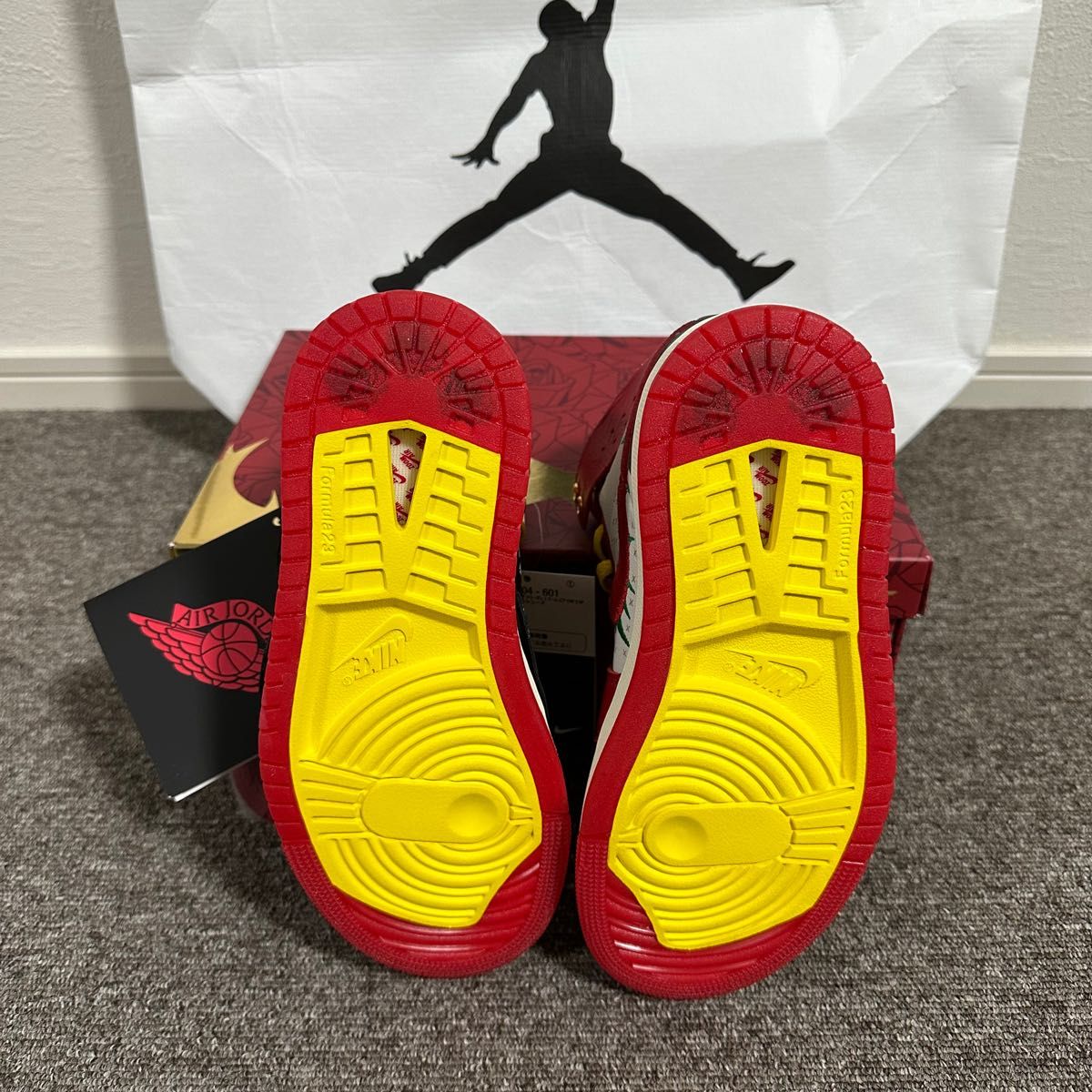 最終値下げNIKE Teyana Taylor × Nike WMNS Air Jordan 1 High 最終値下げNIKE Teyana Taylor × Nike WMNS Air Jordan 1 High