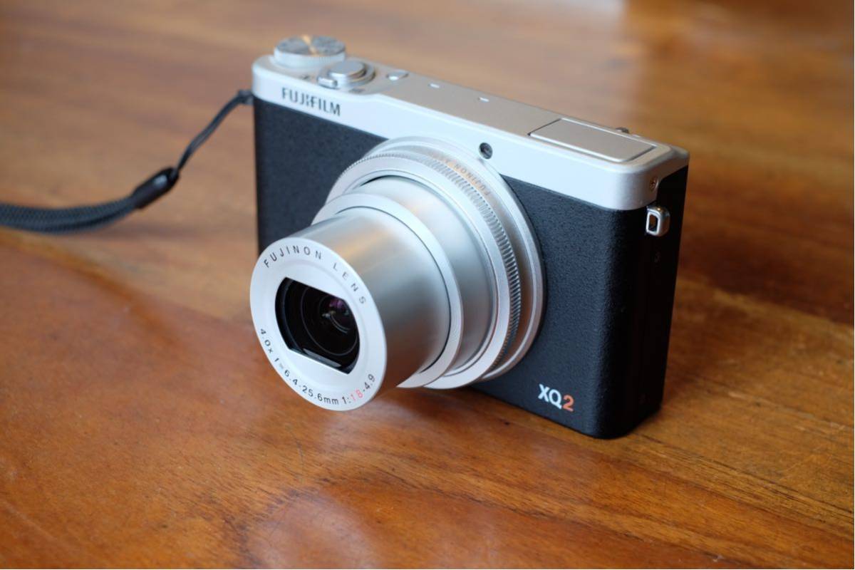 Yahoo!オークション - FUJIFILM XQ2