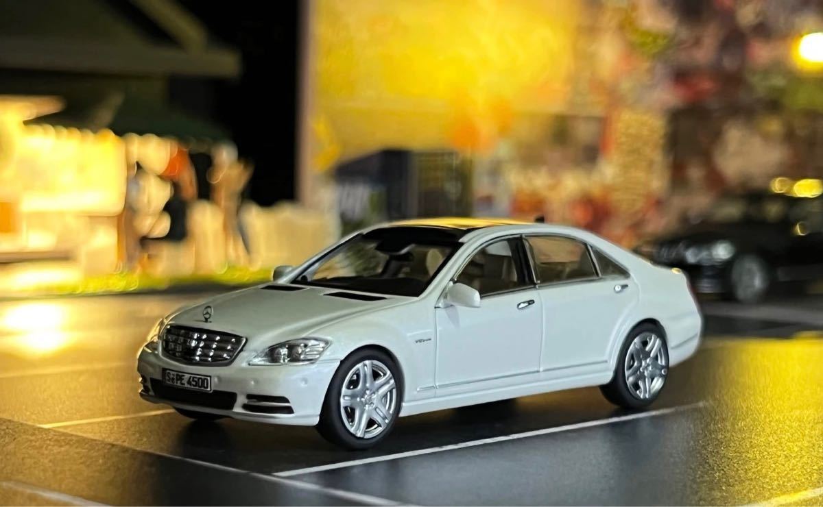 Yahoo!オークション - 1/64 MOTORHELIX benz ベンツ S-Class S600L (W2...