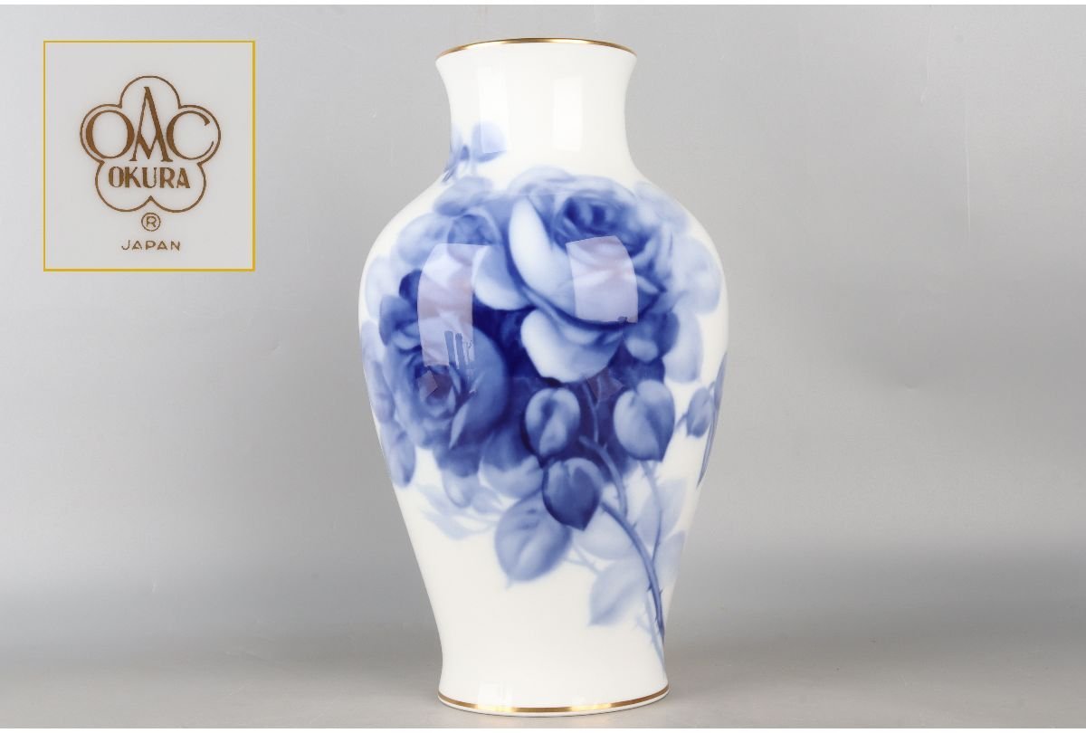Yahoo!オークション - [URA]大倉陶園/OKURA/ブルーローズ花瓶/H34.4㎝/...