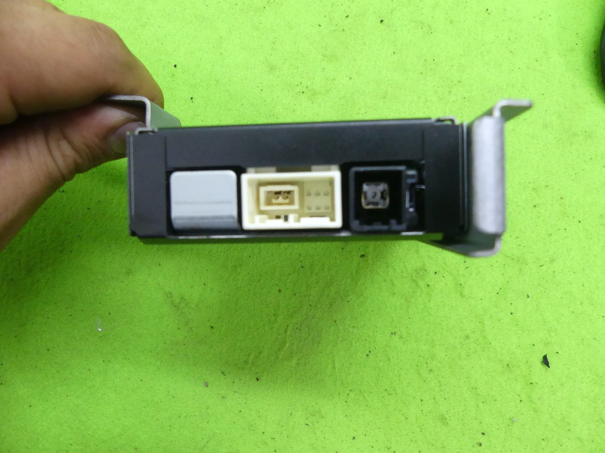 Yahoo!オークション - トヨタ 純正 G-BOOK mx pro DCM ユニット 通信 ...