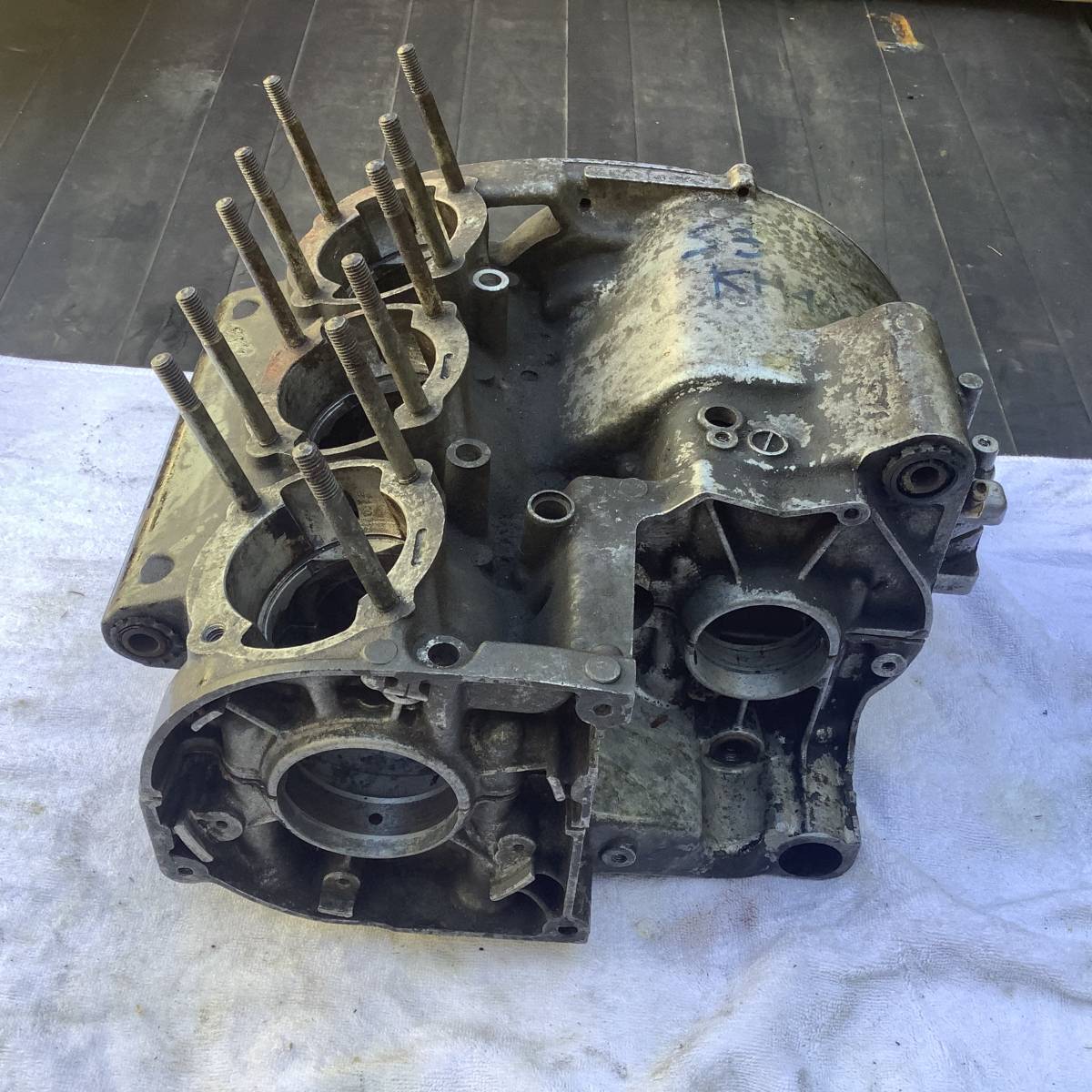 Yahoo!オークション - KH400 S3 クランクケース 検 KH250 350SS 400SS ...