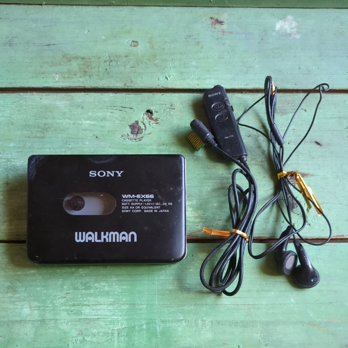 Yahoo!オークション - SONY ソニー ウォークマン WM-EX66 作動未確認 ...