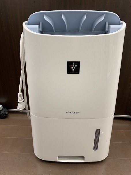 Yahoo!オークション - シャープ/SHARP 除湿器 CV-F71-W 2016年製 kyK46...
