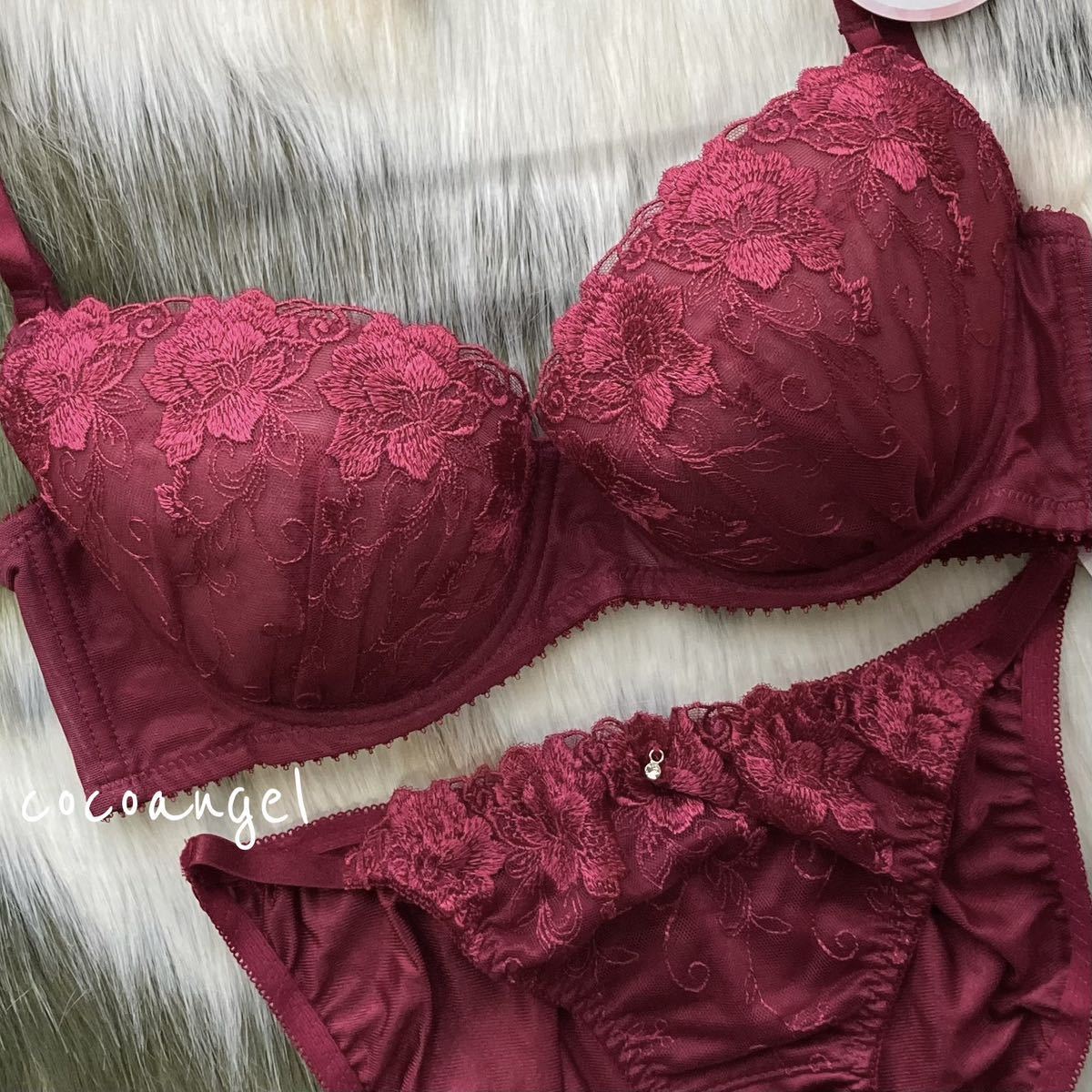 Yahoo!オークション - 【E85-LL レッド】上下セット 新品 ブラ&ショー...