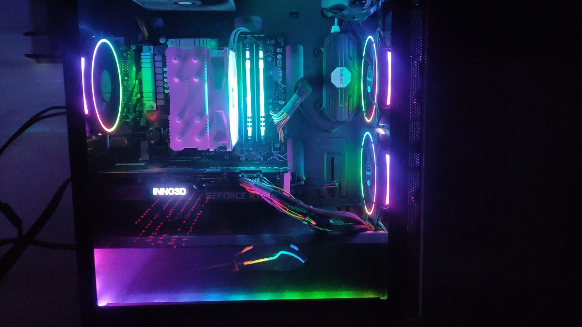 光る 白い ゲーミングPC RYZEN7 3700X RTX3070 32GB 検索用 光る 白い ゲーミングPC RYZEN7 3700X RTX3070 32GB 検索用