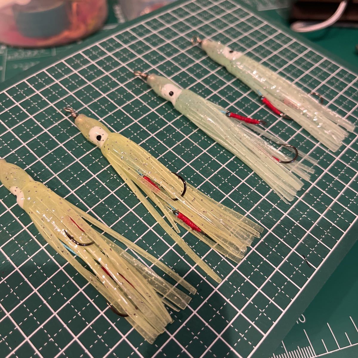 687 タコベイト仕掛け 蓄光イエロー グリーン 4個セット ／ インチク 釣り 自作(ソフトルアー)｜売買されたオークション情報、yahooの商品情報をアーカイブ公開 - オークファン ...