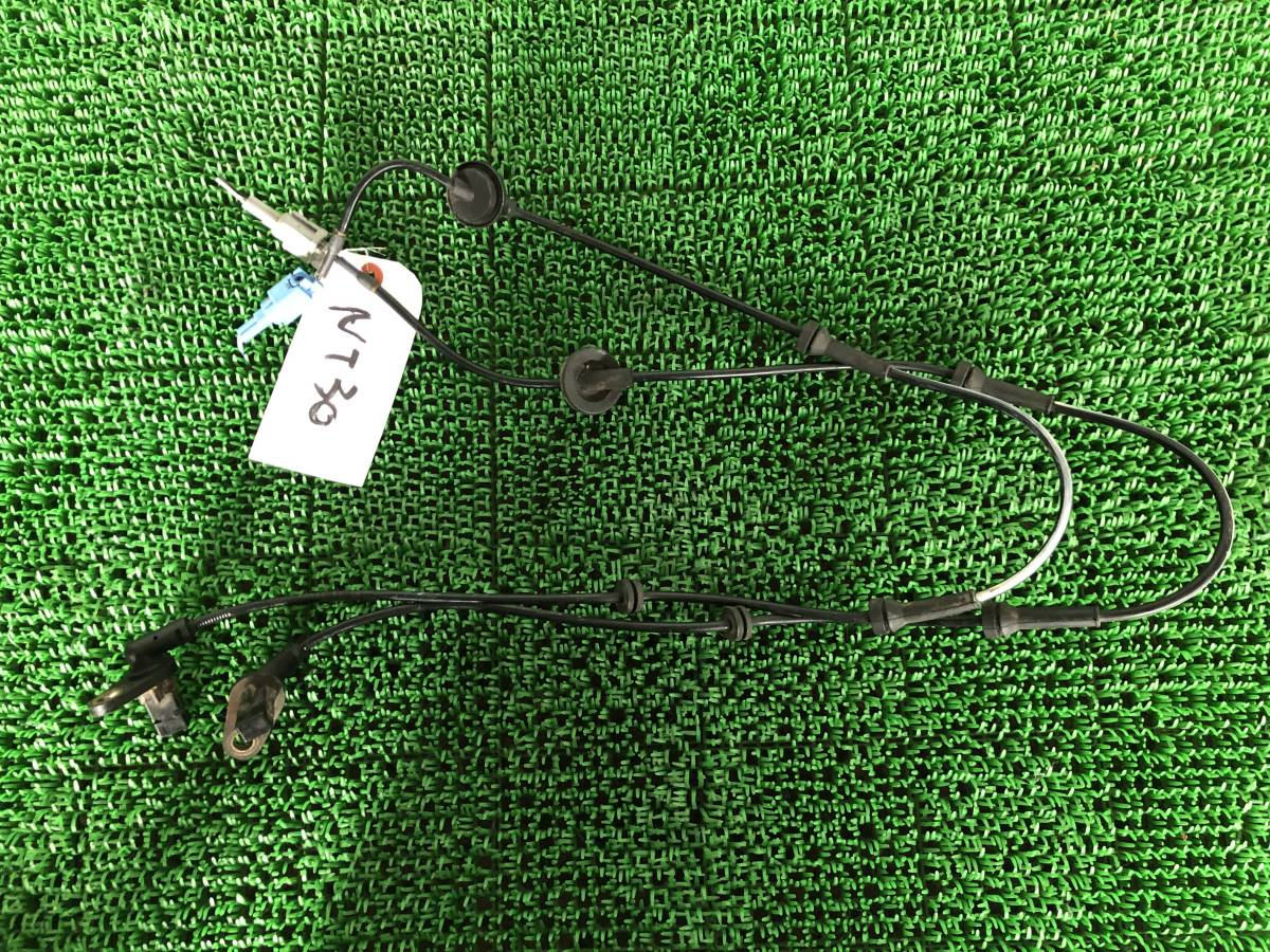 Yahoo!オークション - 即決値段 動作OK 日産 エクストレイル NT30 リ...