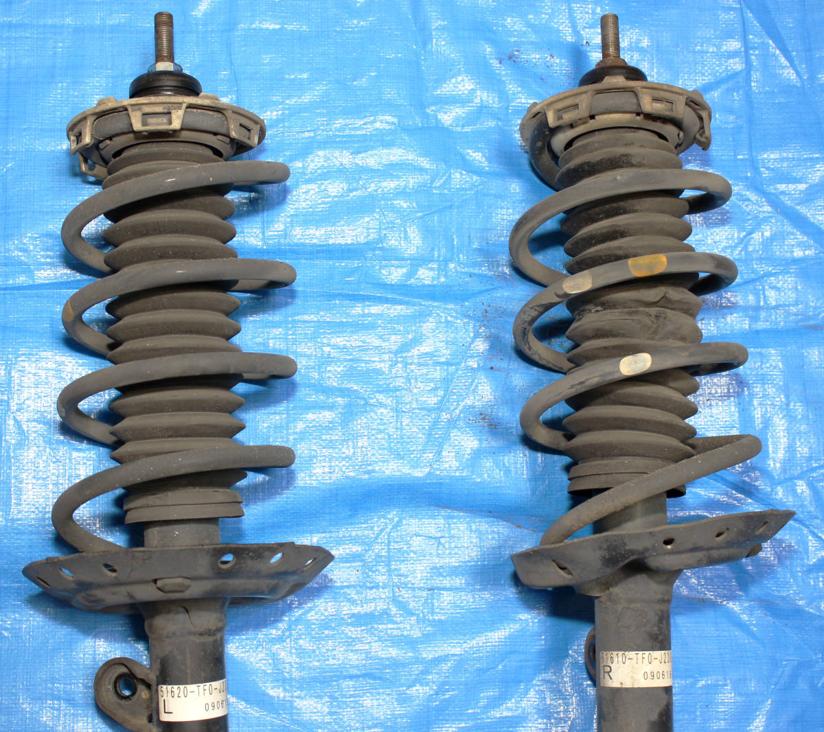 フィット フロント ダンバー ASSY DBA-GE6 51620-TF0-J23 51610-TF0-J23 左右 セット ストラット ショックアブソーバ スプリング ジャンク(ホンダ用 ...