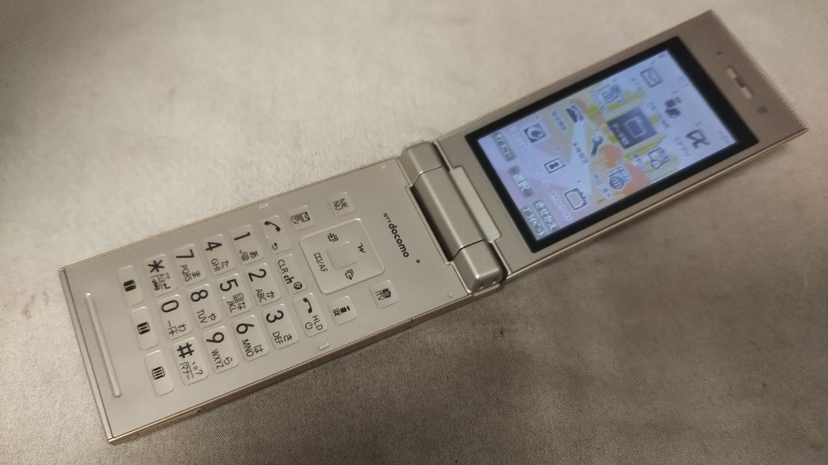 Yahoo!オークション - DG4701 docomo FOMA P-06C Panasonic ガラケー ...