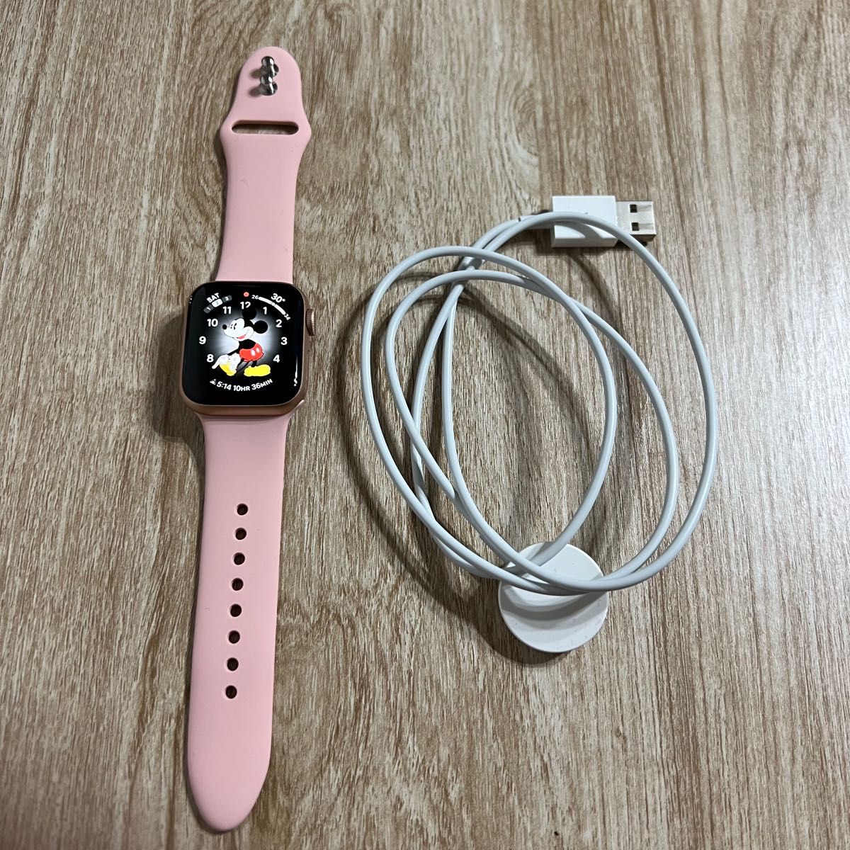Apple Watch 6 40mm セルラーモデル バッテリー100% 美品 LTE Apple Watch 6 40mm セルラーモデル バッテリー100% 美品 LTE