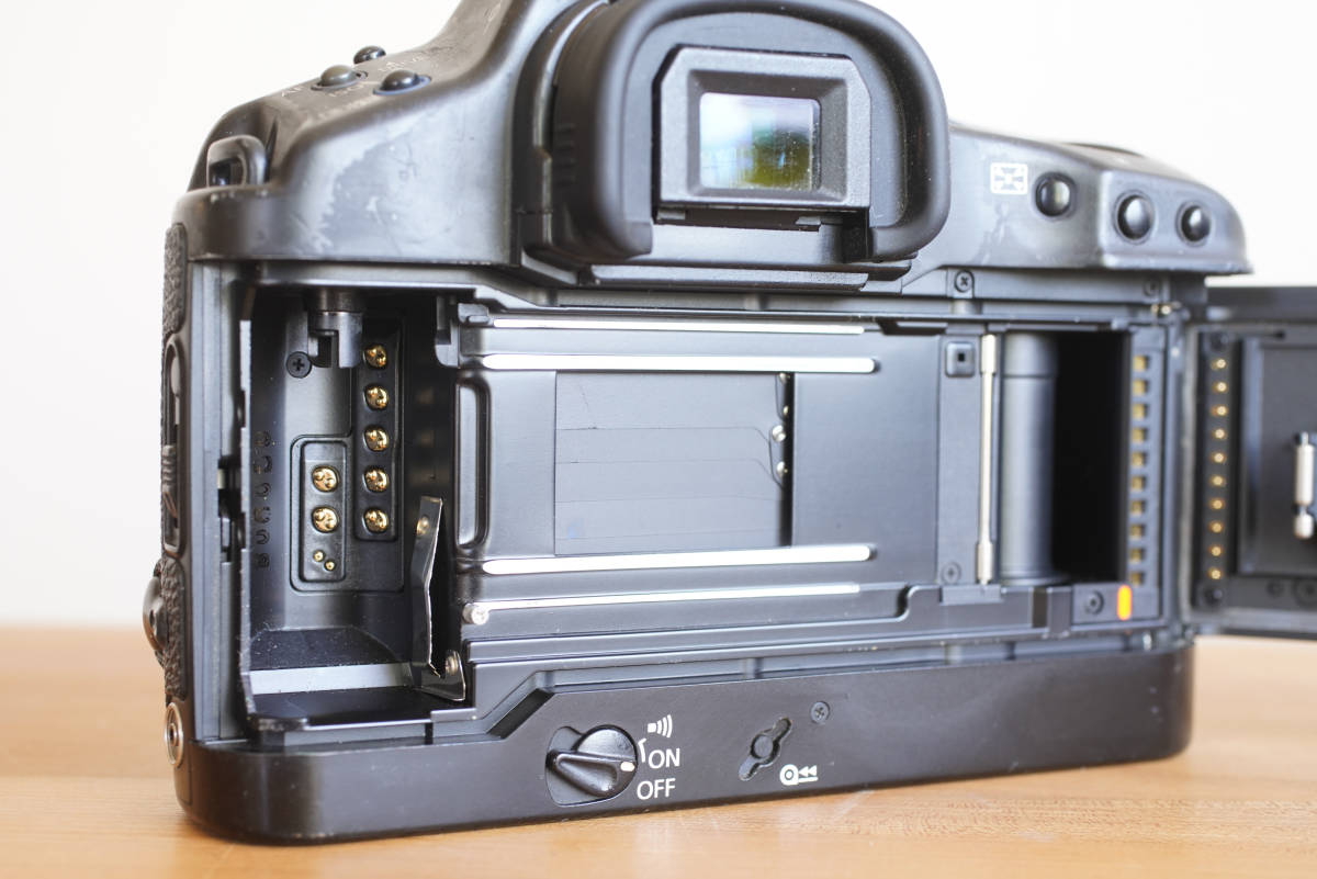 Yahoo!オークション - キヤノン EOS-1V HS canon キャノン EOS1v PB-E2...