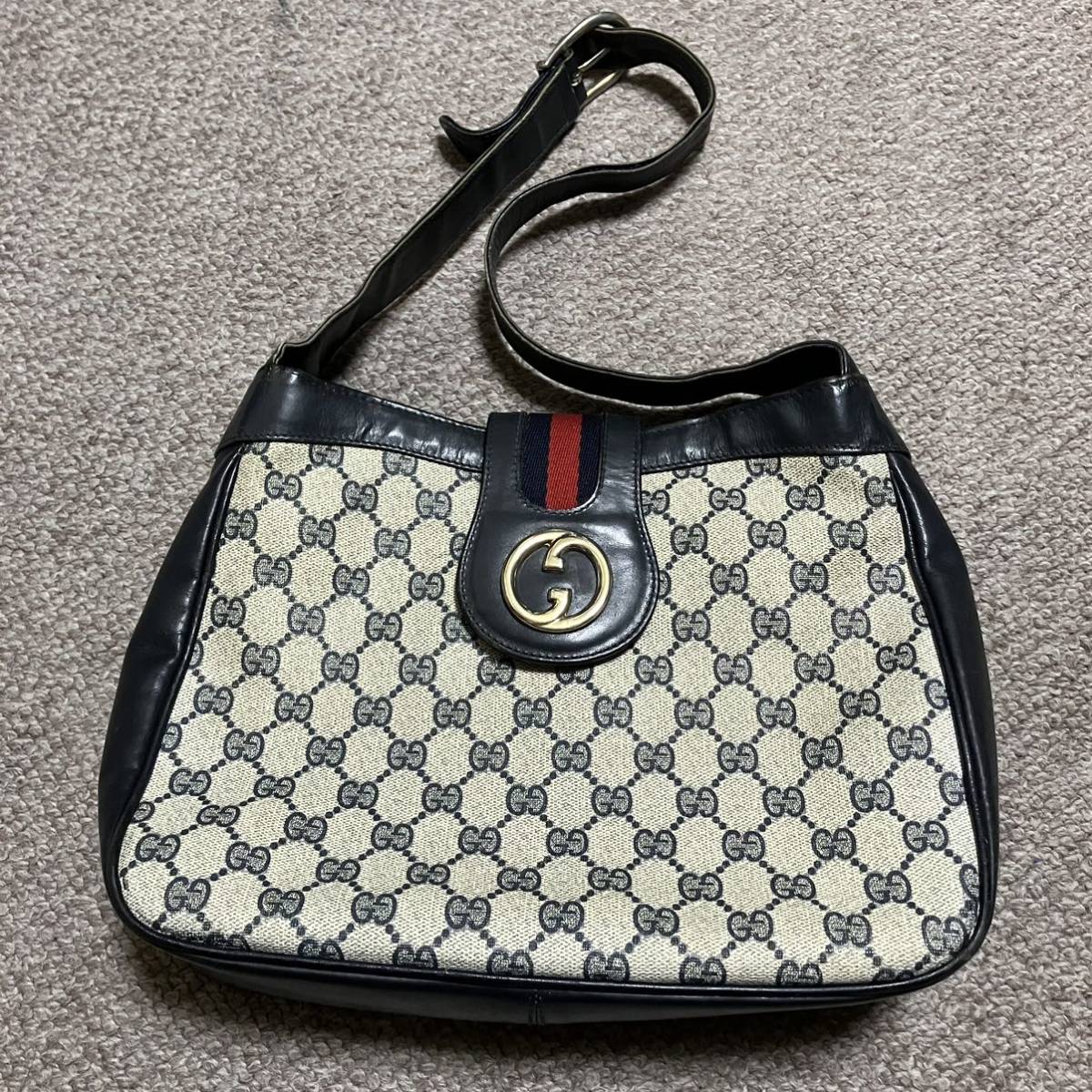 GUCCI ショルダーバッグ(その他)｜売買されたオークション情報、yahooの商品情報をアーカイブ公開 - オークファン（aucfan.com）