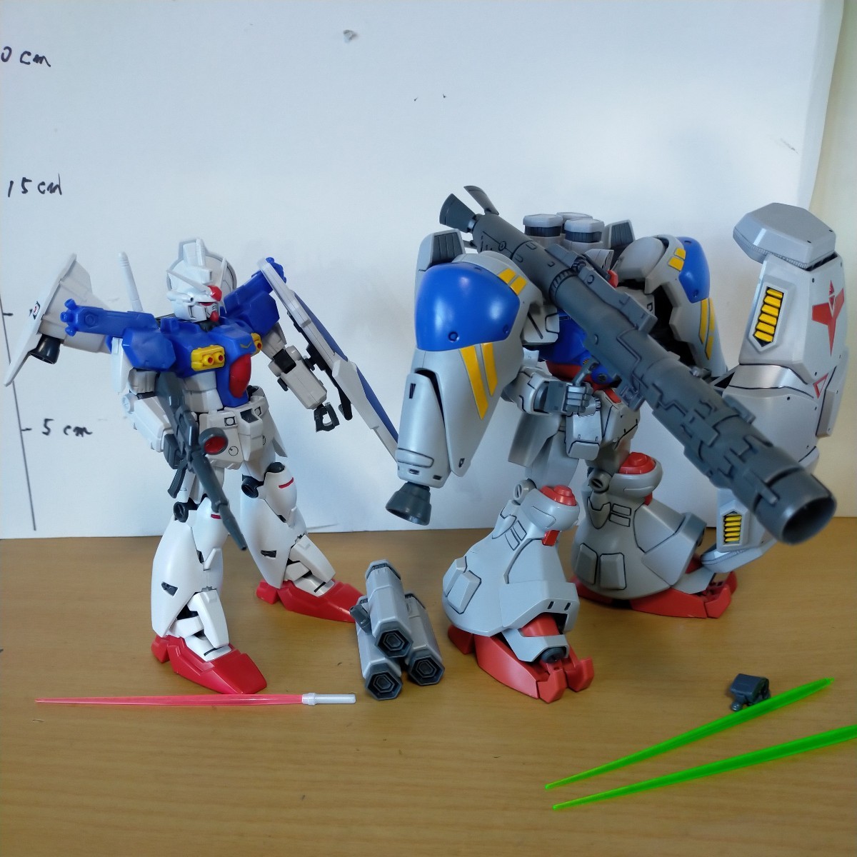 Yahoo!オークション - HGUC 1/144 ガンダム GP02 試作2号機 サイサリス...