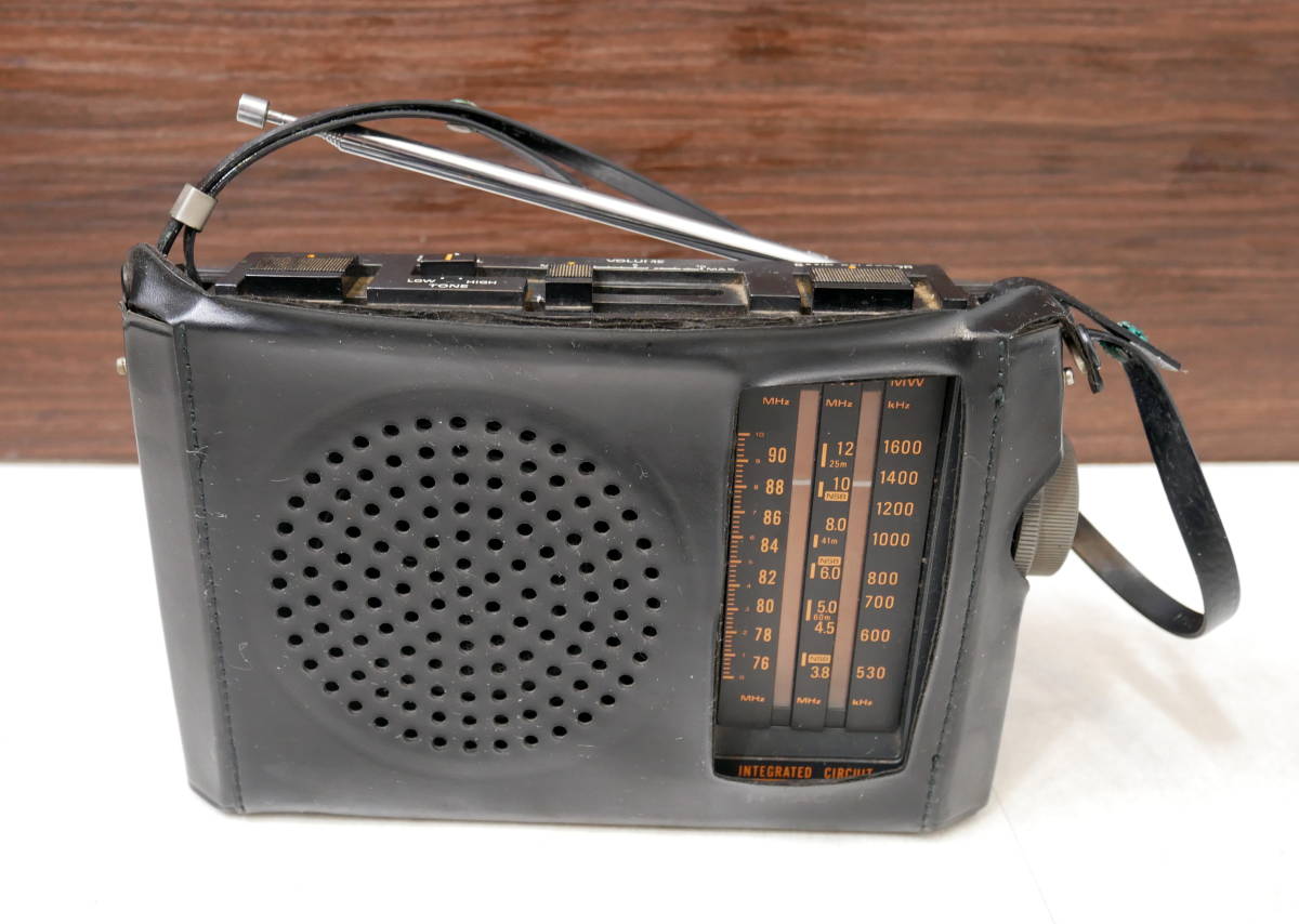 Yahoo!オークション - (R509-F2) 動作品 HITACHI 日立 ポータブルラジ...