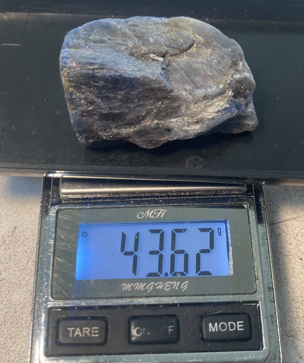 Yahoo!オークション - タンザニア産天然ブルーサファイア原石43.62g