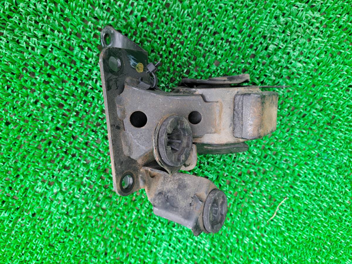 Yahoo!オークション - 714 日産 セレナ TC24 純正 エンジンマウント