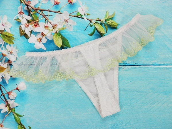 Yahoo!オークション - YL23/M Tバックショーツ トリンプ 新品（紙タグ ...