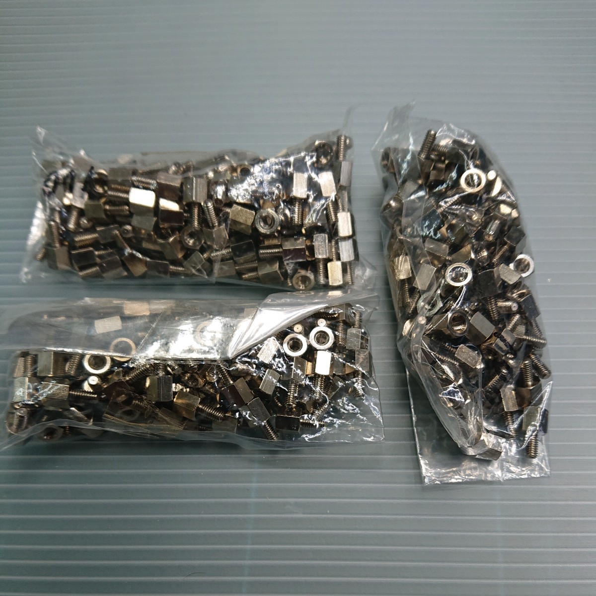 Yahoo!オークション - 六角スペーサ BSB-2605 298 個セット 長期保管品...