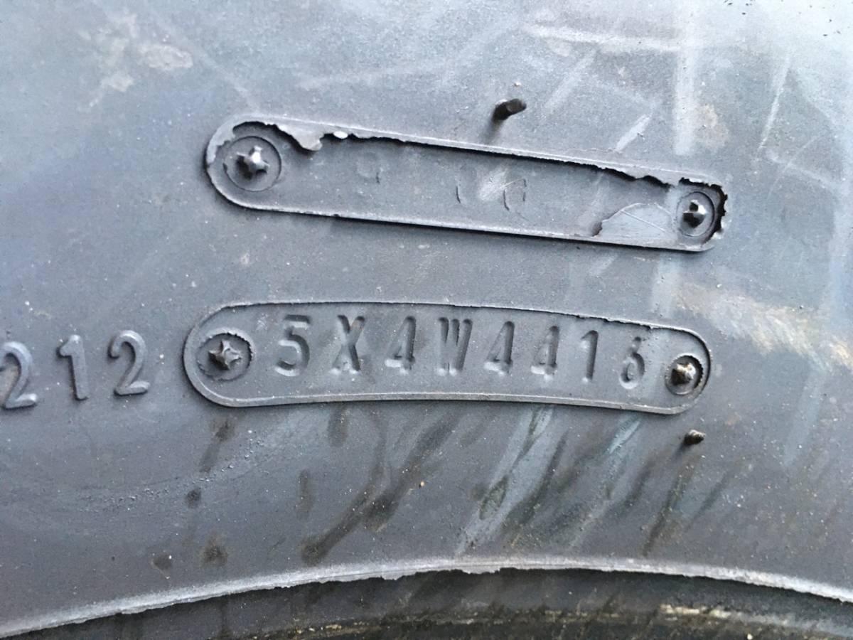 Yahoo!オークション - x526-3-7 9R19.5 14PR ほぼ新品状態の 溝17mm 中...