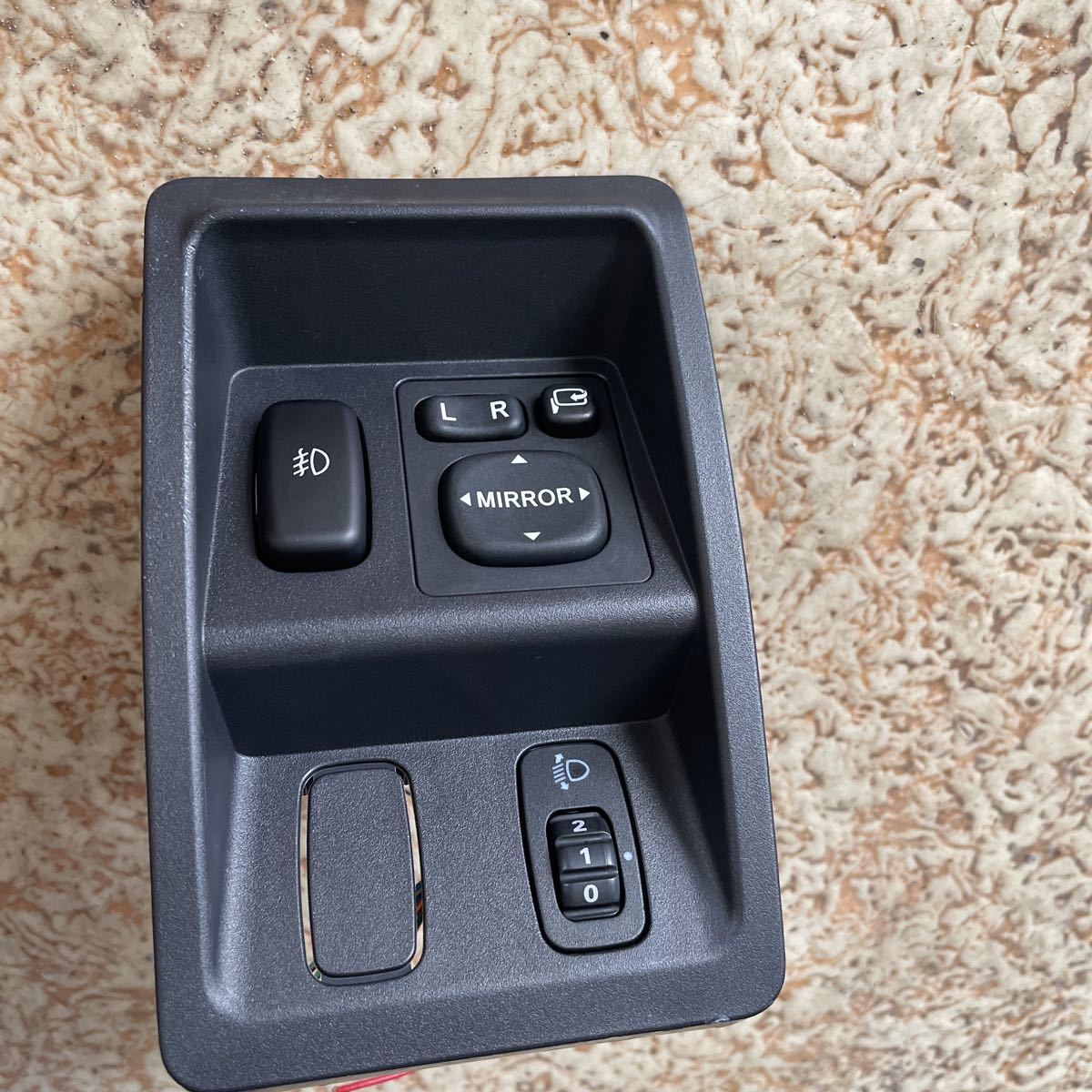 Yahoo!オークション - 日産 キックス H59A フォグスイッチ ミラースイ...