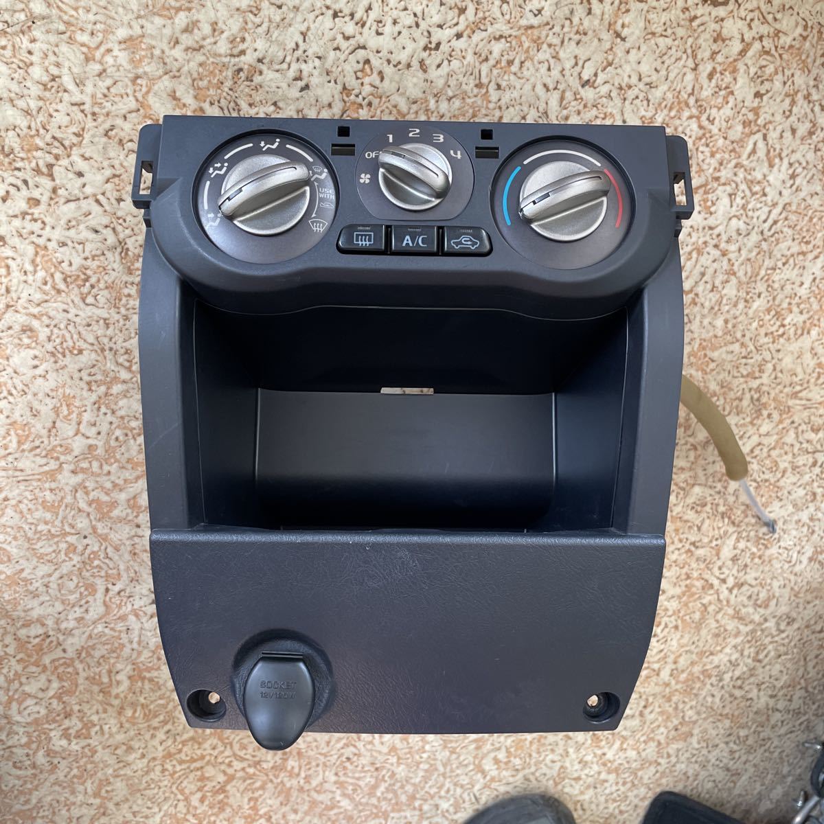 Yahoo!オークション - 日産 キックス KIX H59A エアコン スイッチ