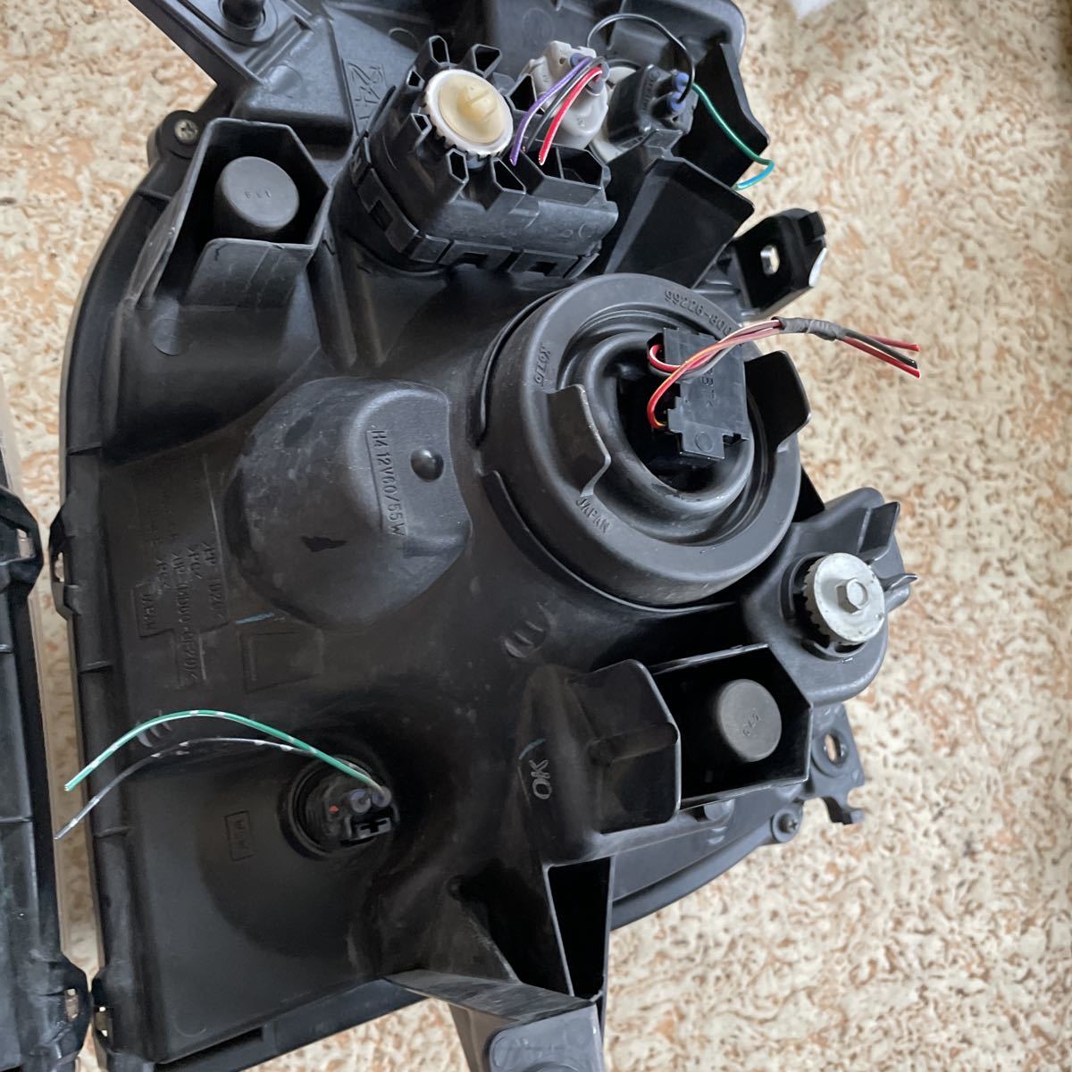 Yahoo!オークション - 日産 純正ヘッドライト KIX H59A 左右