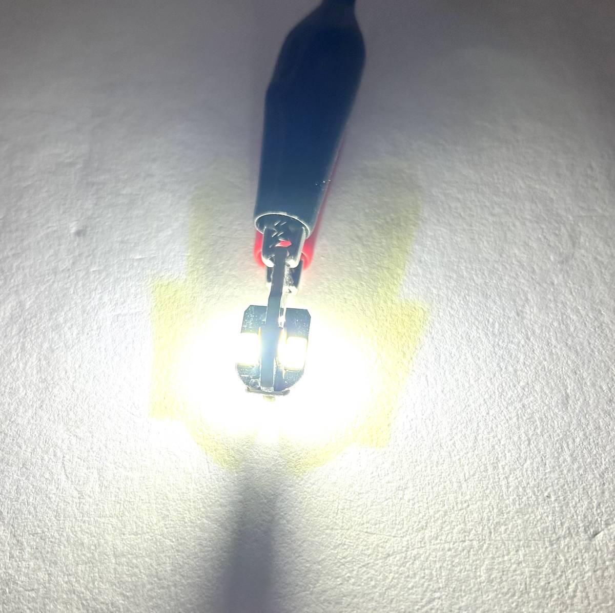 Yahoo!オークション - 最後の1個 T10 LED LEDs 8pcs 5730SMD ルーム...