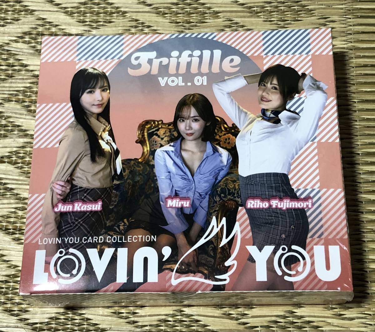 新品未開封シュリンク付★lovin You Trifille Vol 01 香水純 Miru 藤森里穂 1box