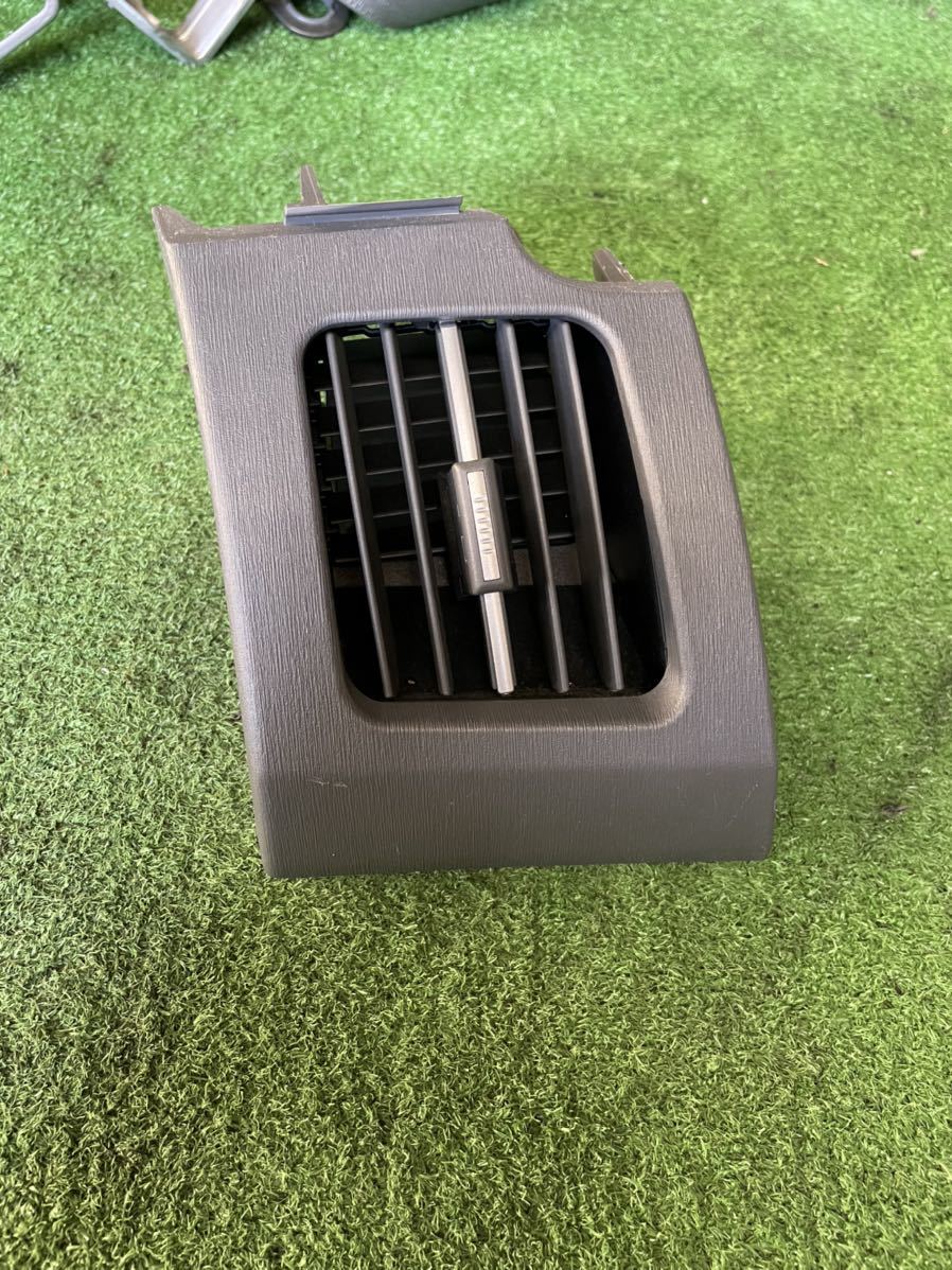 227 トヨタ ZVW 30 プリウス 助手席 エアコン 吹き出し口 M-12(トヨタ用)｜売買されたオークション情報、yahooの商品情報をアーカイブ公開 - オークファン（aucfan.com）